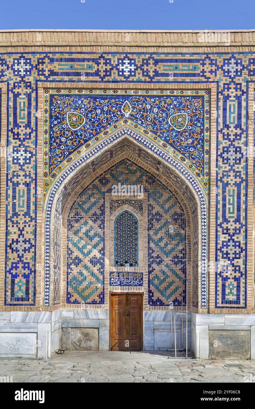 Hujra (cell-like dormitorie) in Tilya Kori Madrasa, Samarkand ...