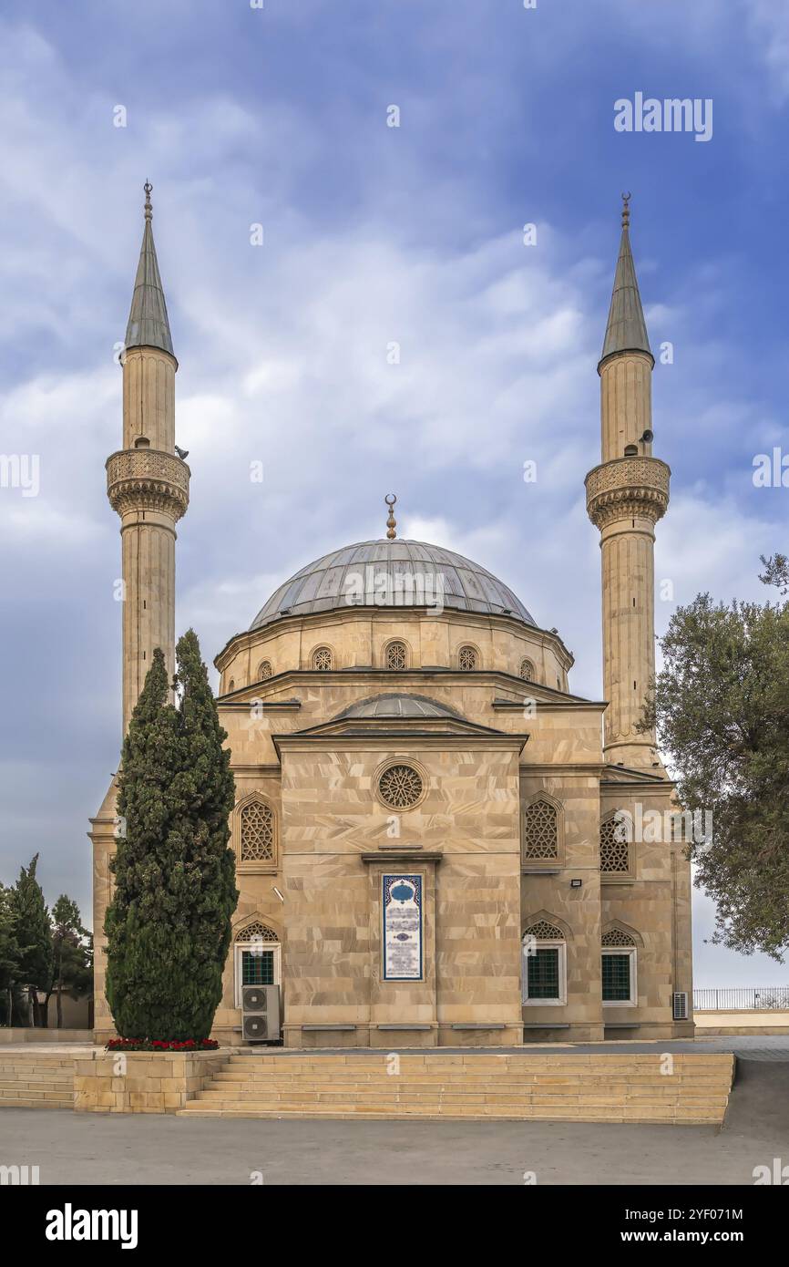 Mosque of the Martyrs also popularly known as the Turkish Mosque, Baku ...