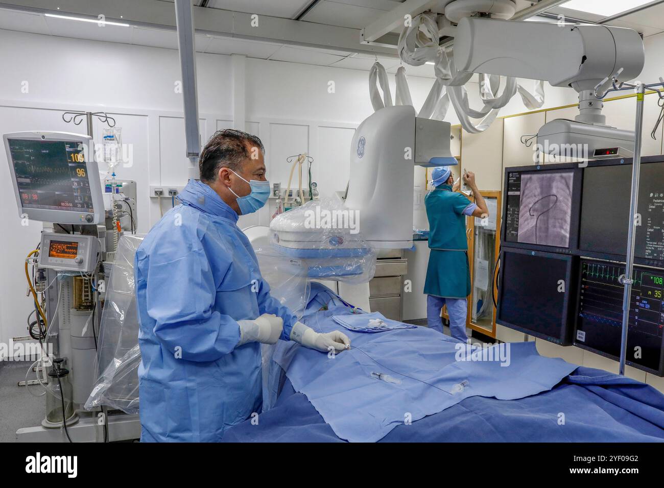 Cardiac surgery at Hotel Dieu de France hospital in Beirut, Lebanon ...