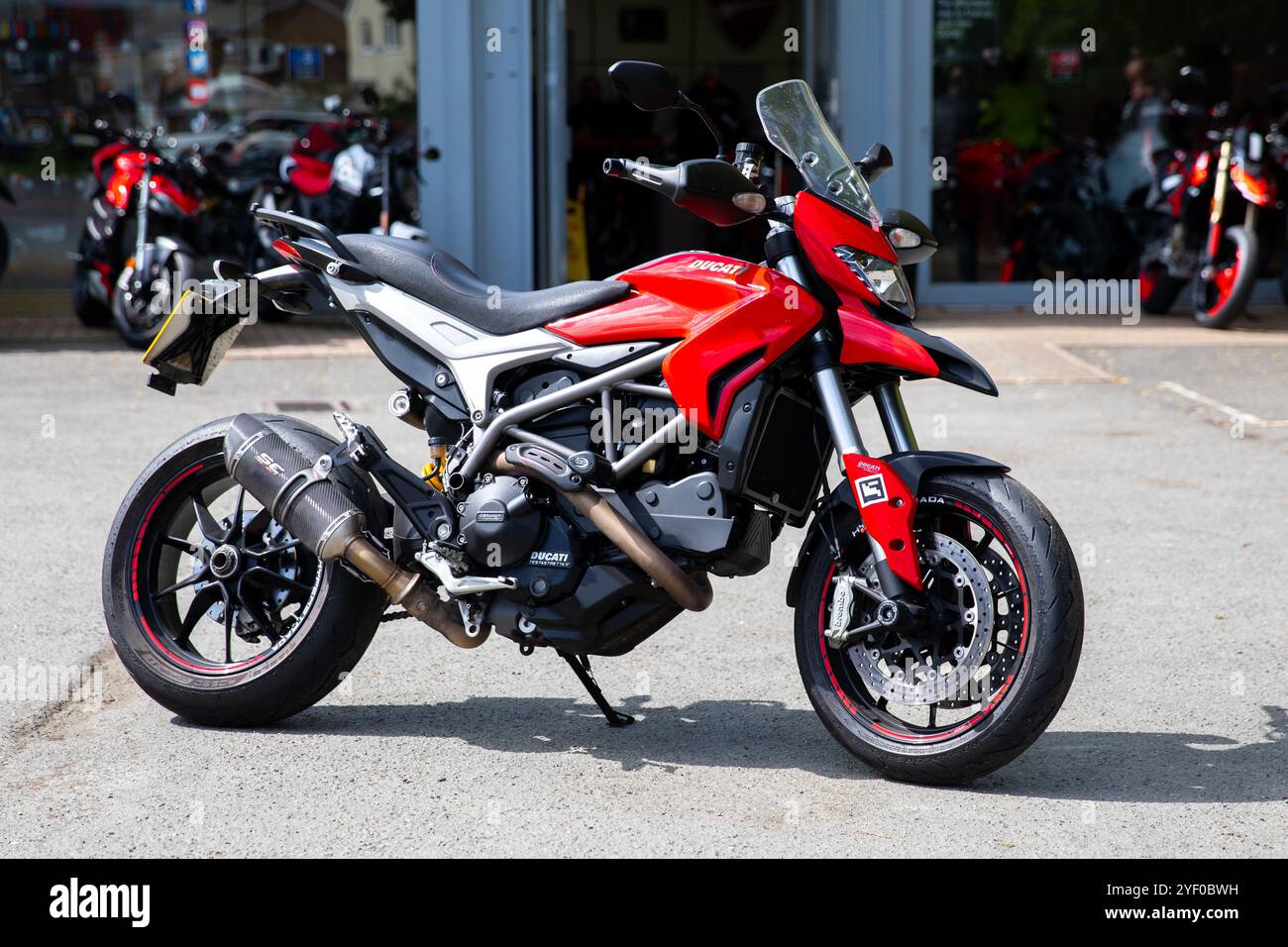 937cc v twin hi-res stock photography and images - Alamy