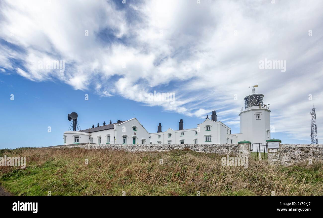 The Lizard Lighthouse and Heritage Centre at Lizard Point, Cornwall, UK ...