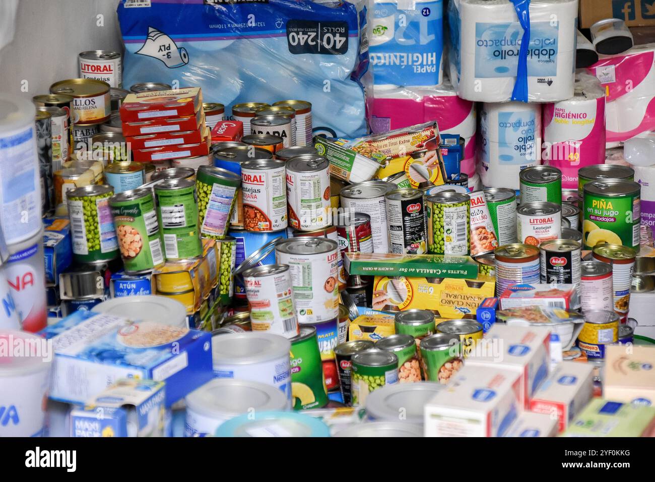 Madrid, Madrid, SPAIN. 2nd Nov, 2024. The people of Madrid are turning ...