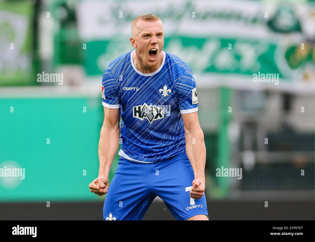 02 November 2024, Bavaria, Fürth: Soccer: Bundesliga 2, SpVgg Greuther Fürth - Darmstadt 98 ...