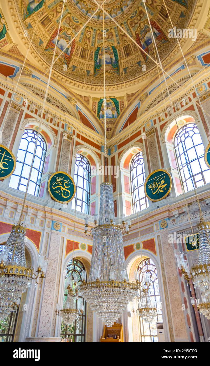 Interior ortakoy mosque hi-res stock photography and images - Alamy