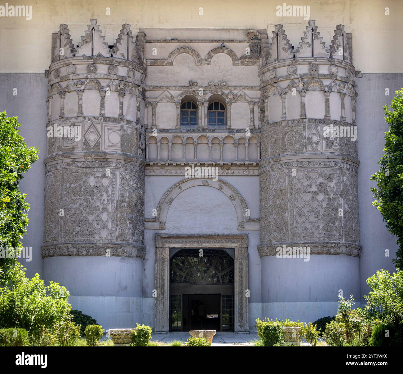 reconstructed facade, Qasr al-Hayr West, Damascus National Museum ...