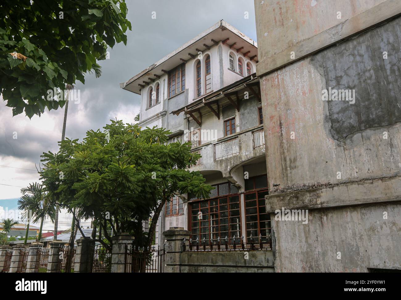 Philippine mansion hi-res stock photography and images - Alamy