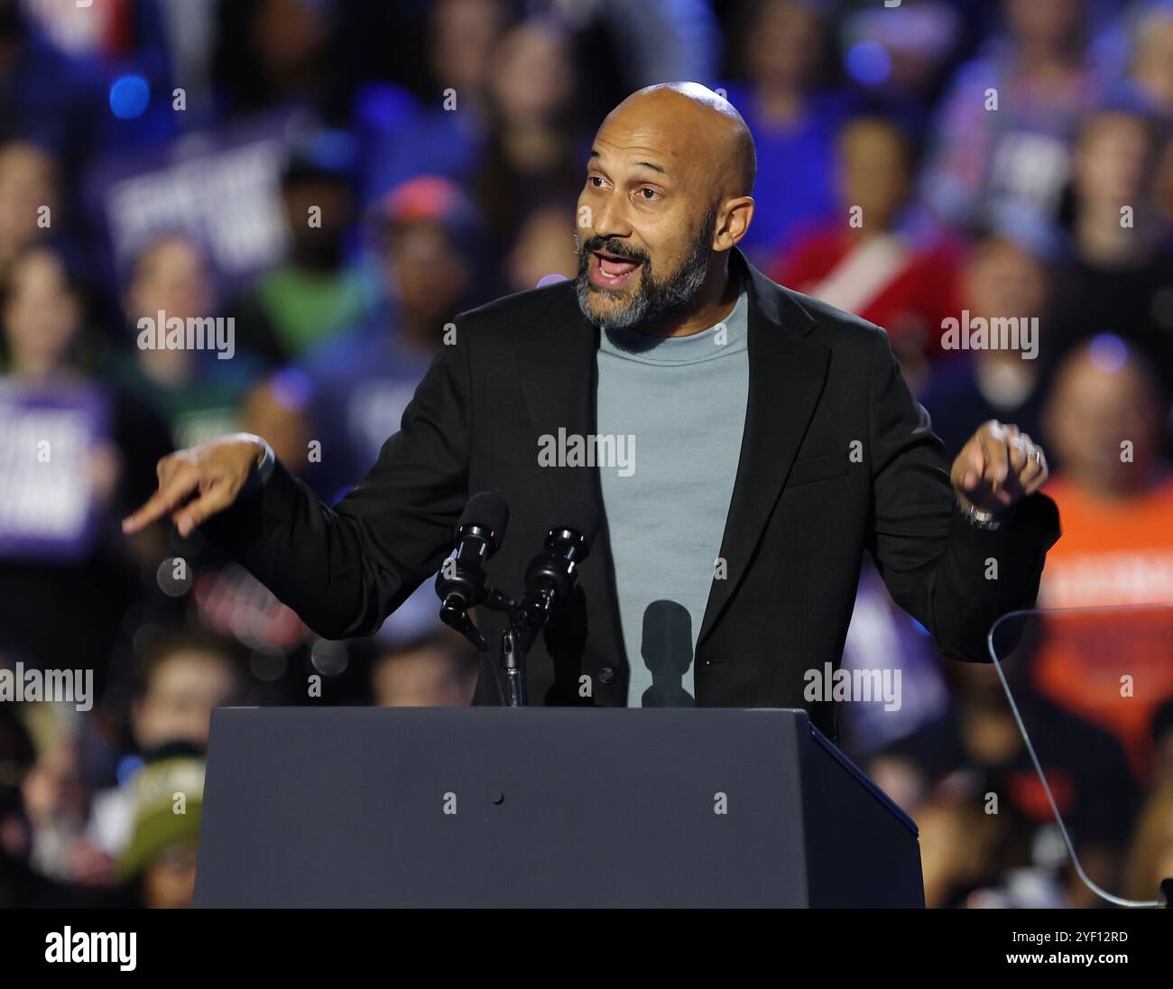Milwaukee, Wisconsin, USA. 1st Nov, 2024. Comedian KEEGAN-MICHAEL KEY ...
