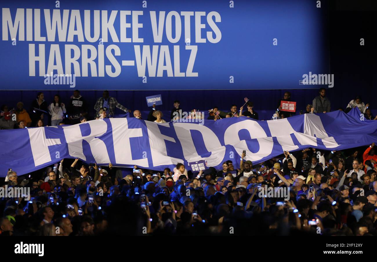 Milwaukee, Wisconsin, USA. 1st Nov, 2024. FREEDOM, VOTE signs and ...
