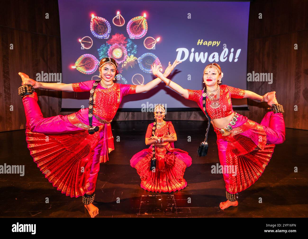 v & A Museum London, UK. 02nd Nov, 2024. Arunima Kumar Kuchipudi Dance ...