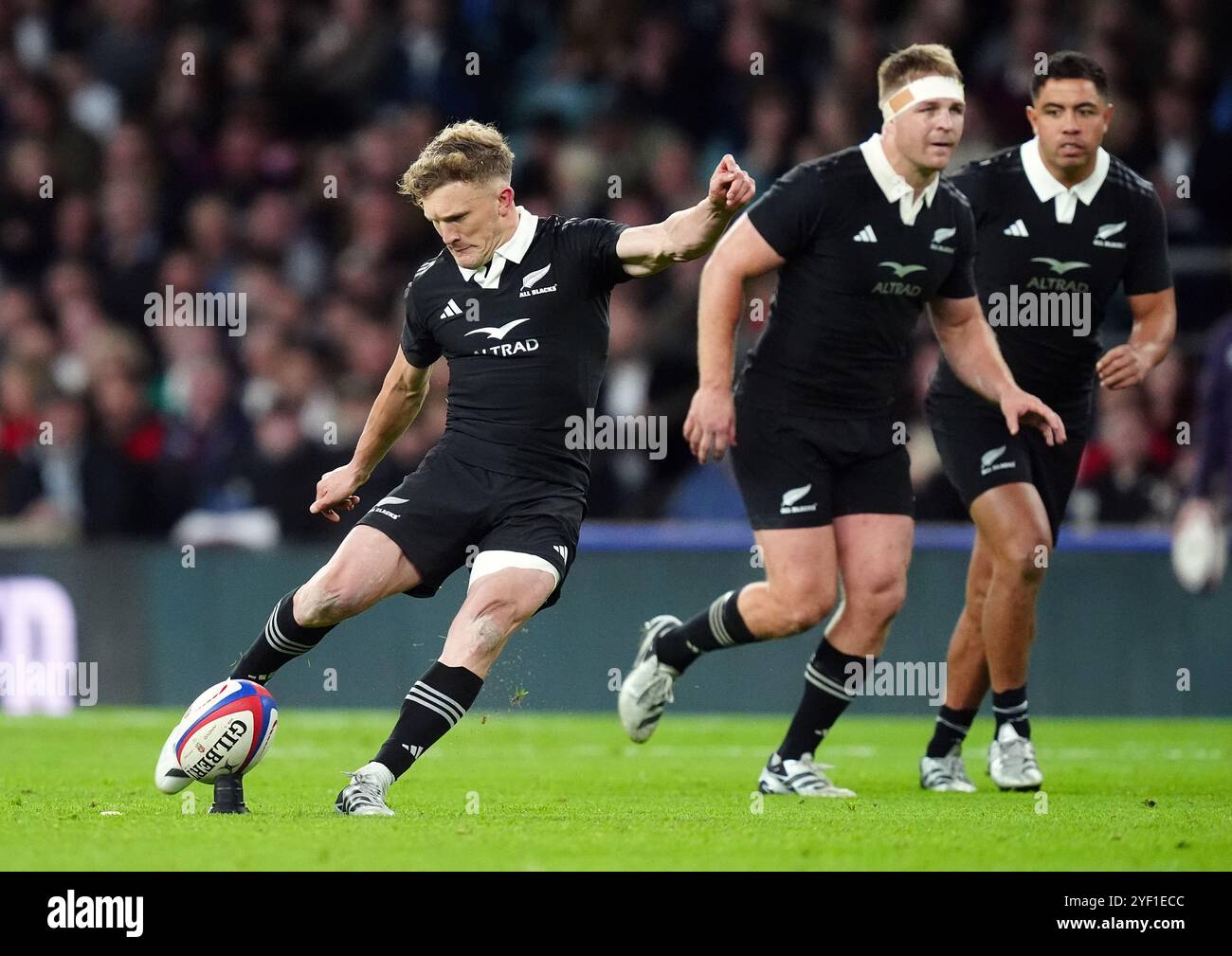 New Zealand's Damian McKenzie during the Autumn international match at ...