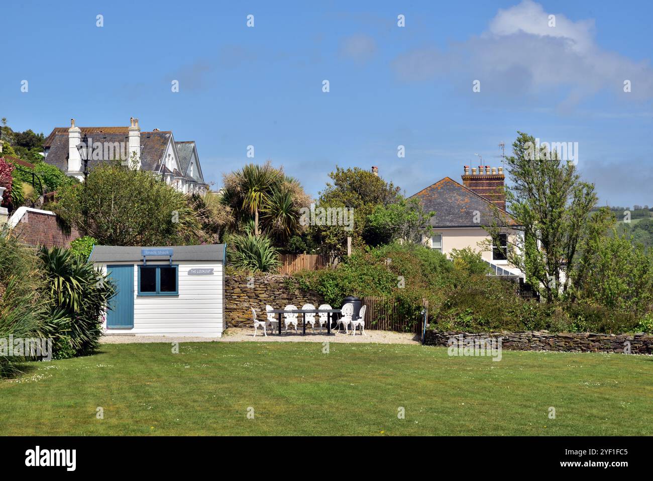 Cafe and gardens below the Esplanade, Fowey, Cornwall Stock Photo - Alamy