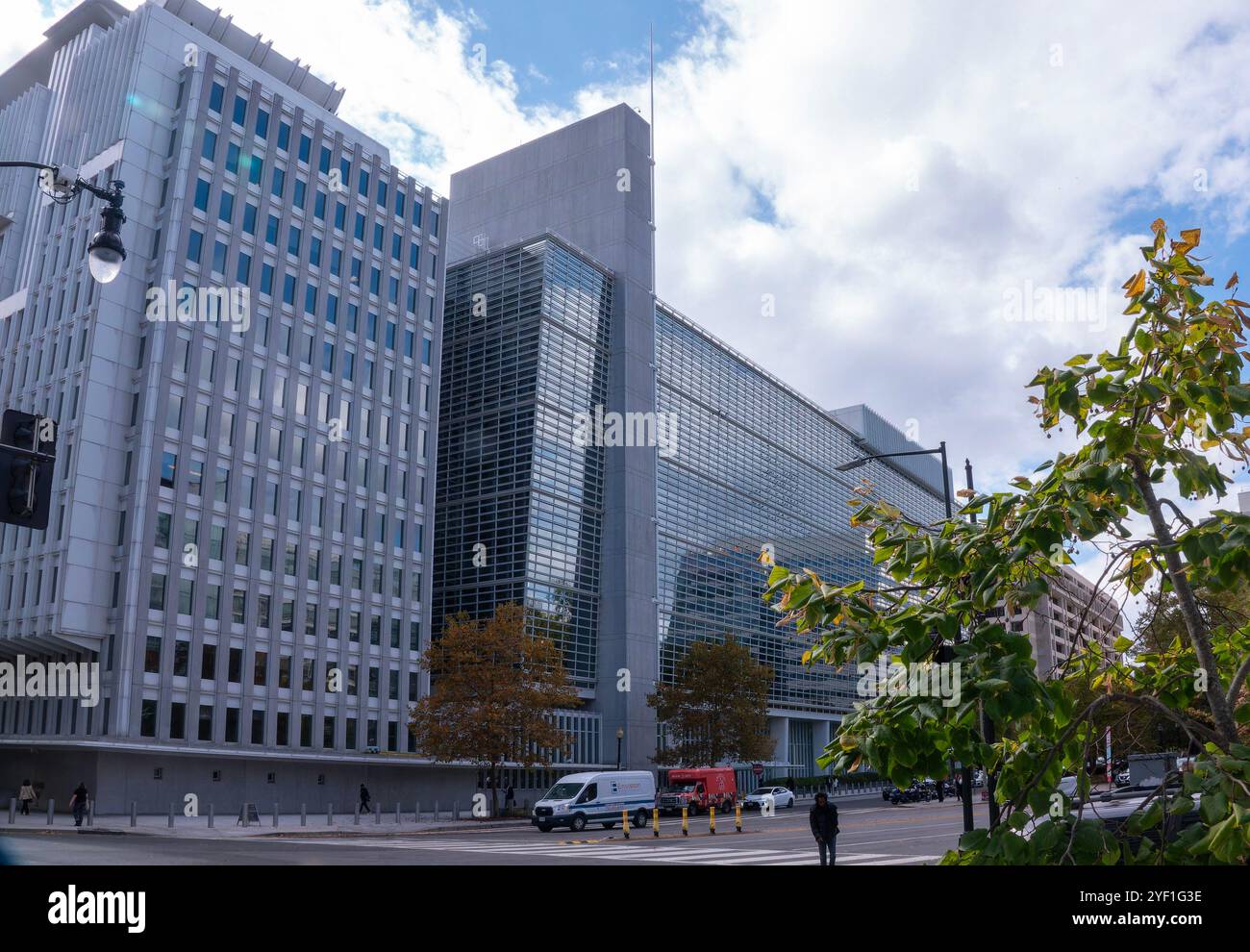 World bank building washington dc hi-res stock photography and images ...