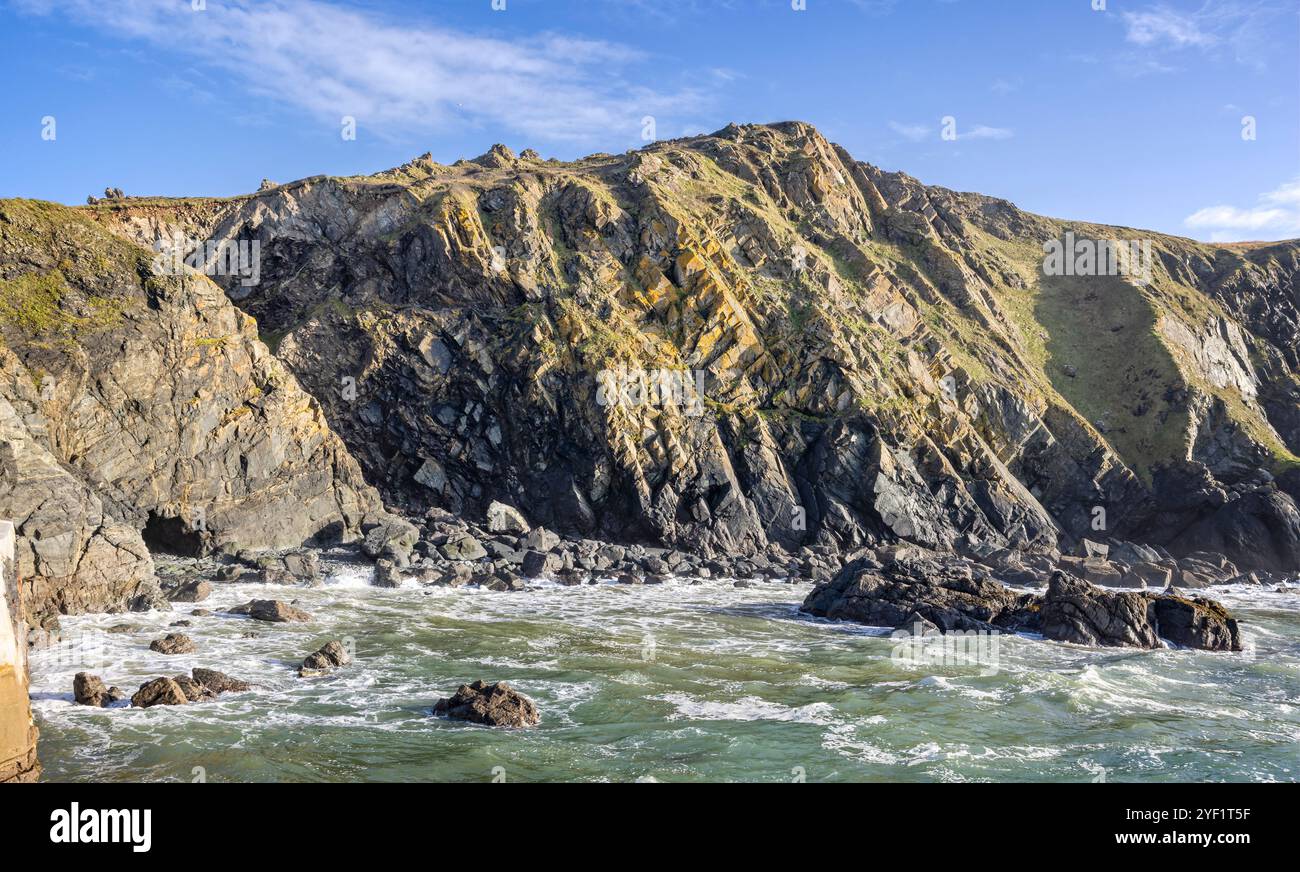 Massive geologic strata in the cliffs at Durgan beach in Cornwall, UK ...