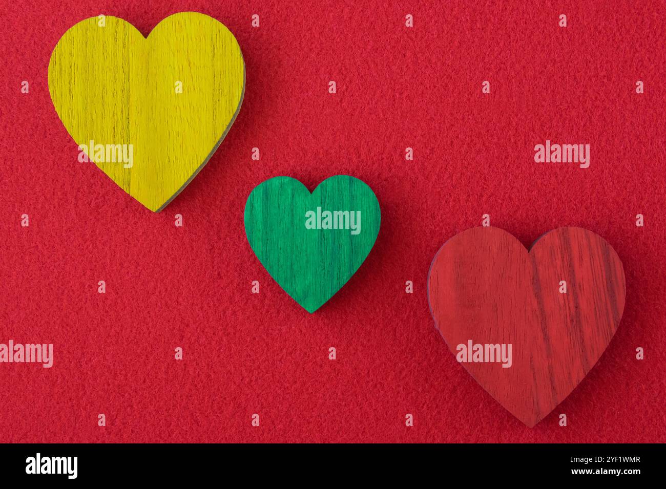 Yellow And Green Heart Wallpaper