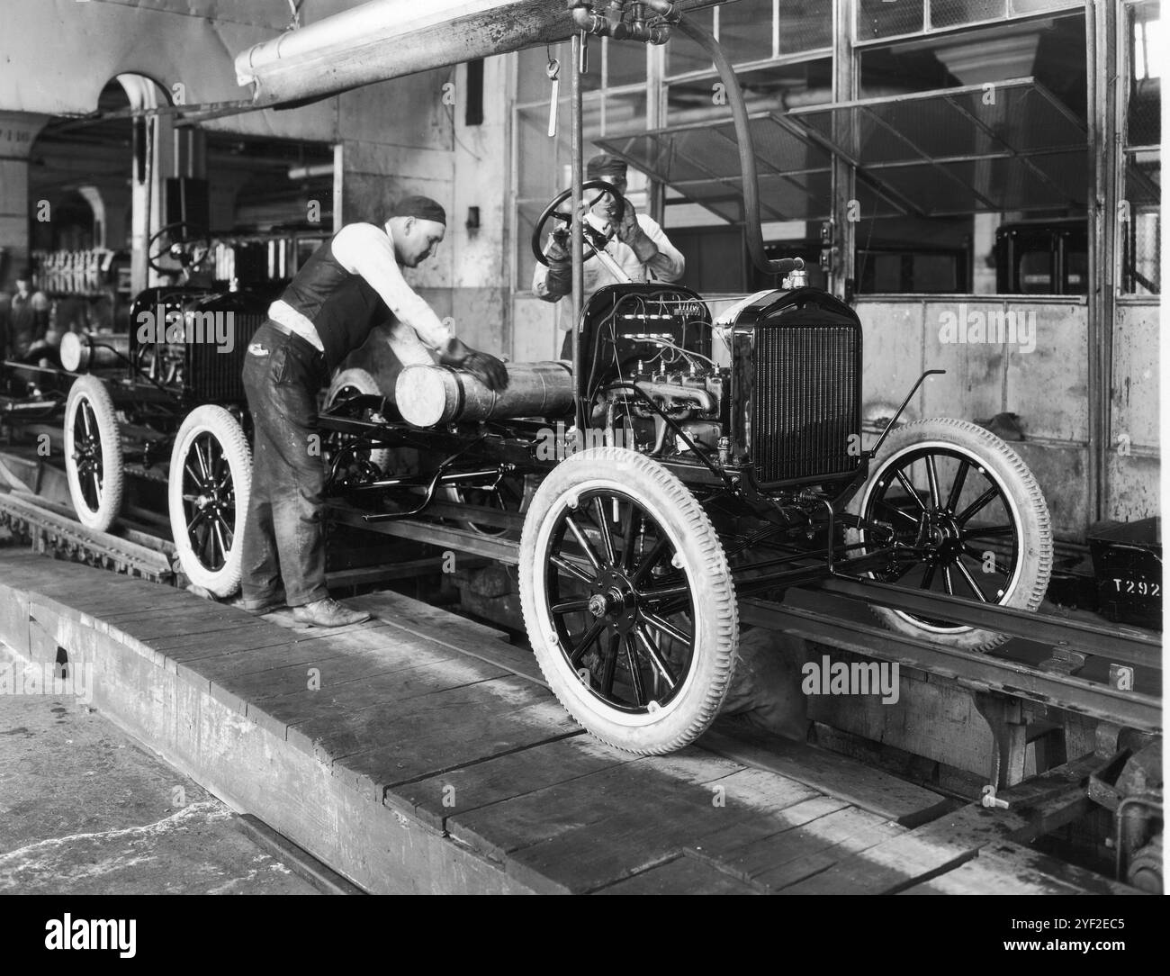 Ford model t assembly line hi-res stock photography and images - Alamy