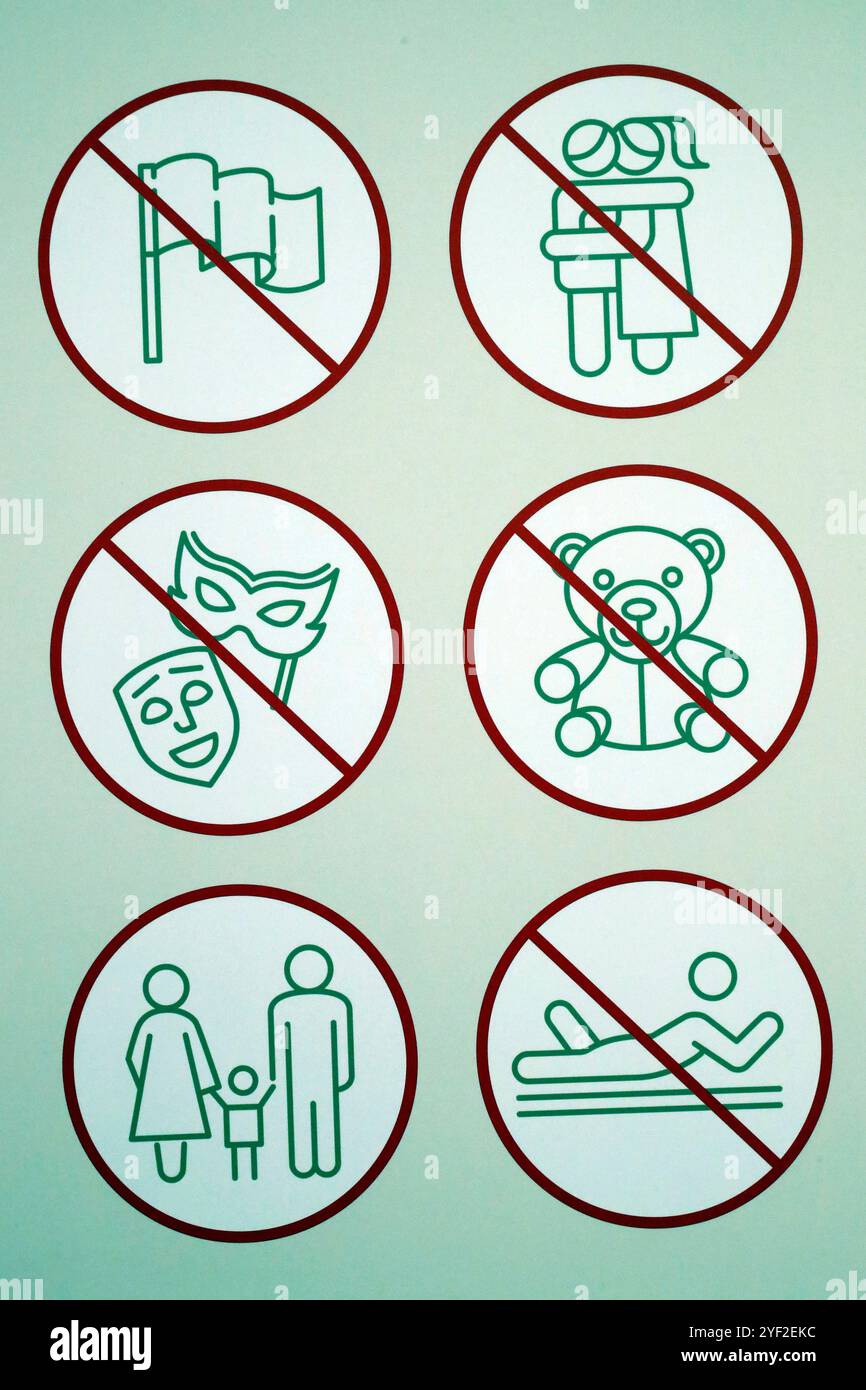 Dress code and manners in muslim mosque. Sheikh Zayed Mosque. Abu Dhabi ...