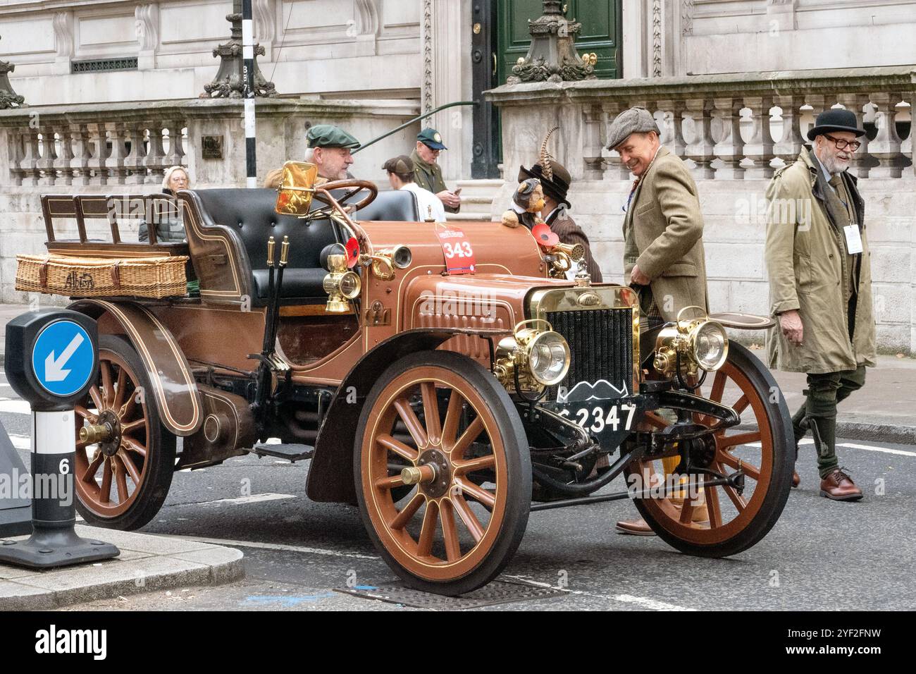 Car show in pall mall london hi-res stock photography and images - Alamy