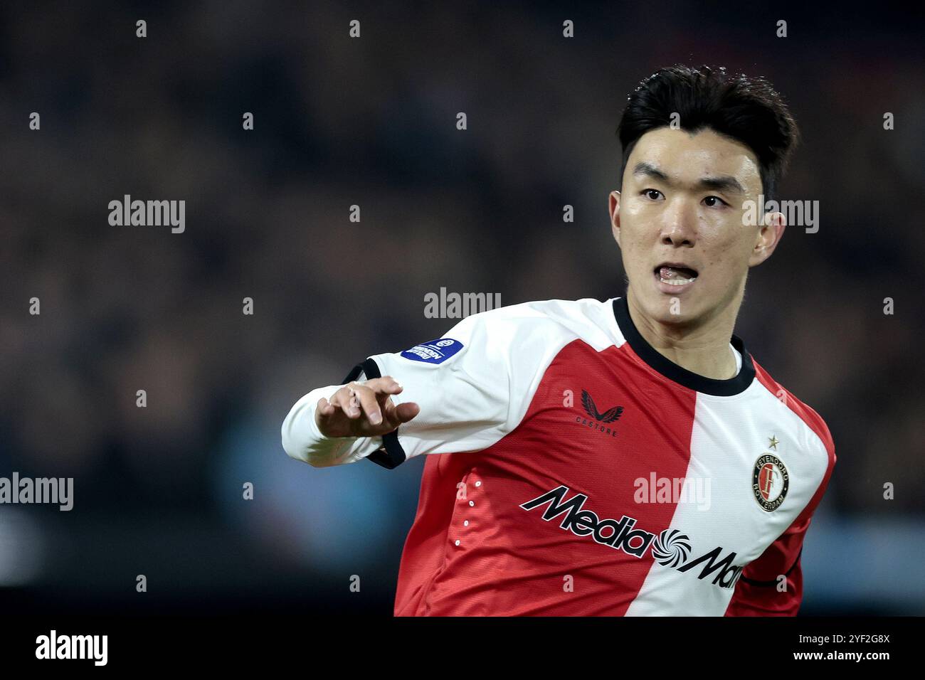 ROTTERDAM - Inbeom Hwang of Feyenoord during the Dutch Eredivisie match ...