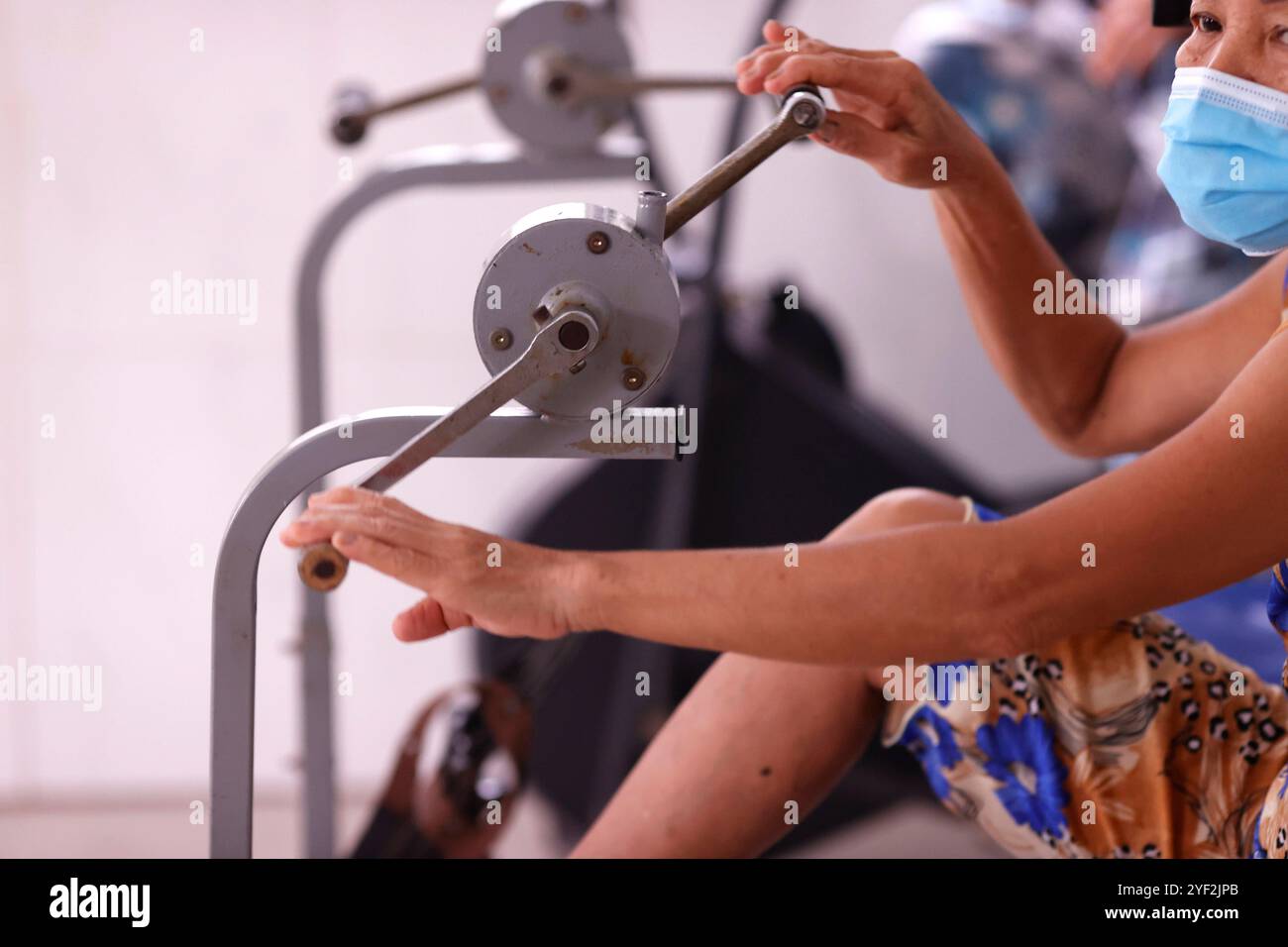 Vietnamese traditional medicine clinic. Kinesitherapy exercises. Cu Chi ...