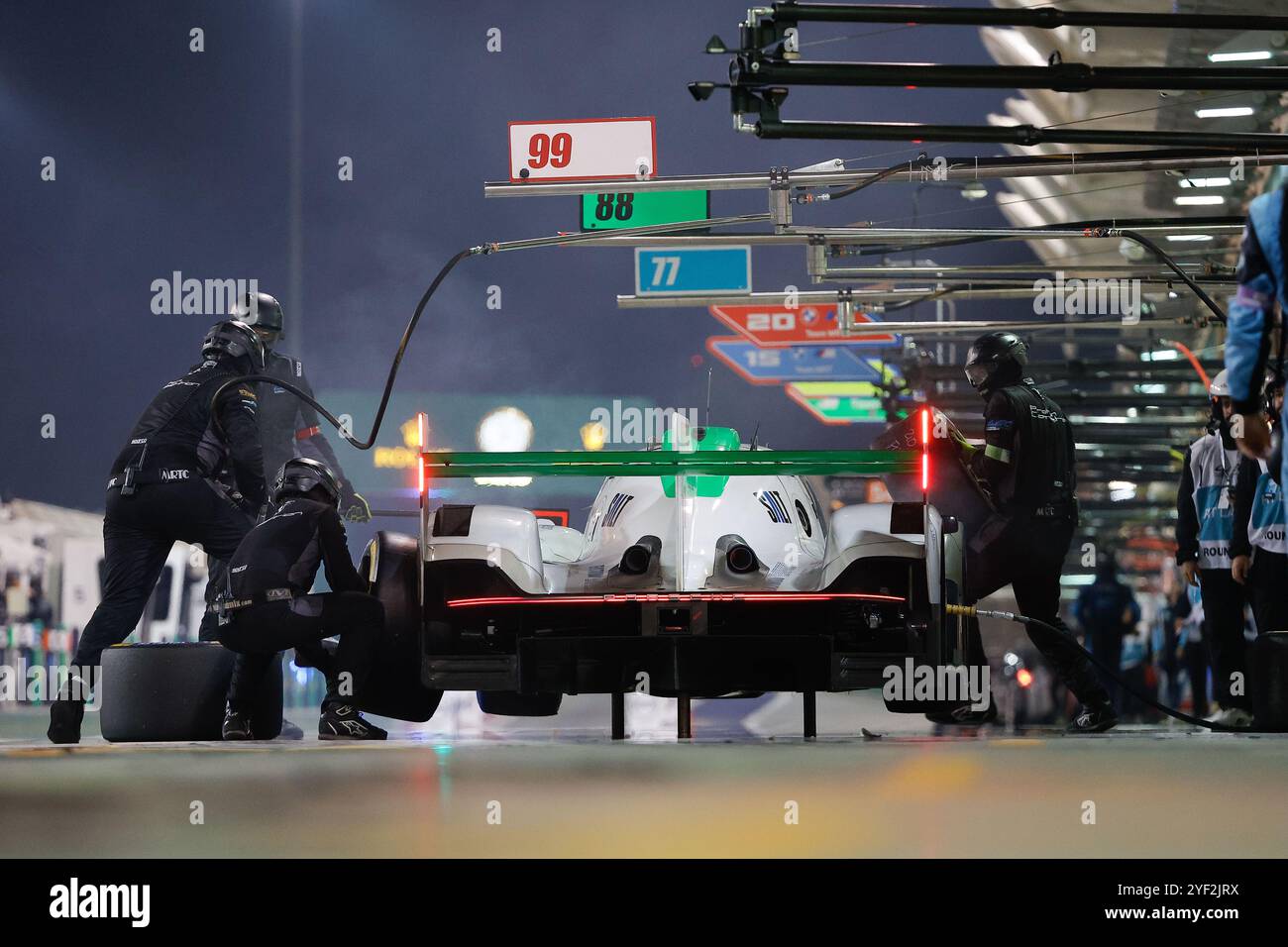 Bahrain international circuit stand hi-res stock photography and images ...