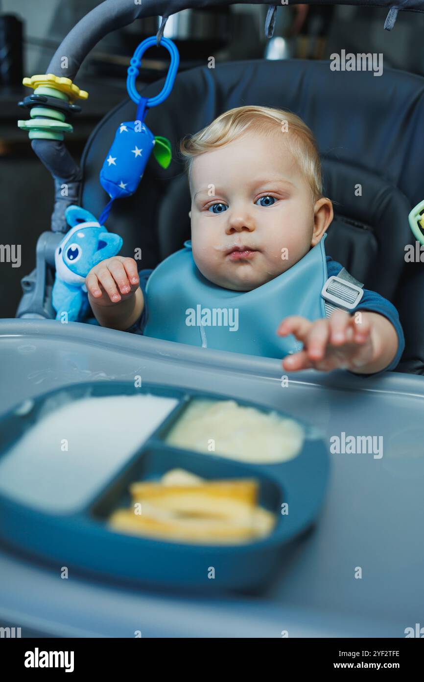 The first feeding of the baby is pureed complementary food. Baby food ...