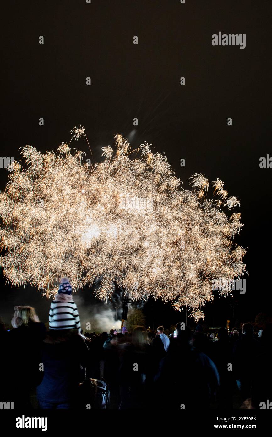 Crowds watching the Bicester Round Table 2024 annual fireworks display ...