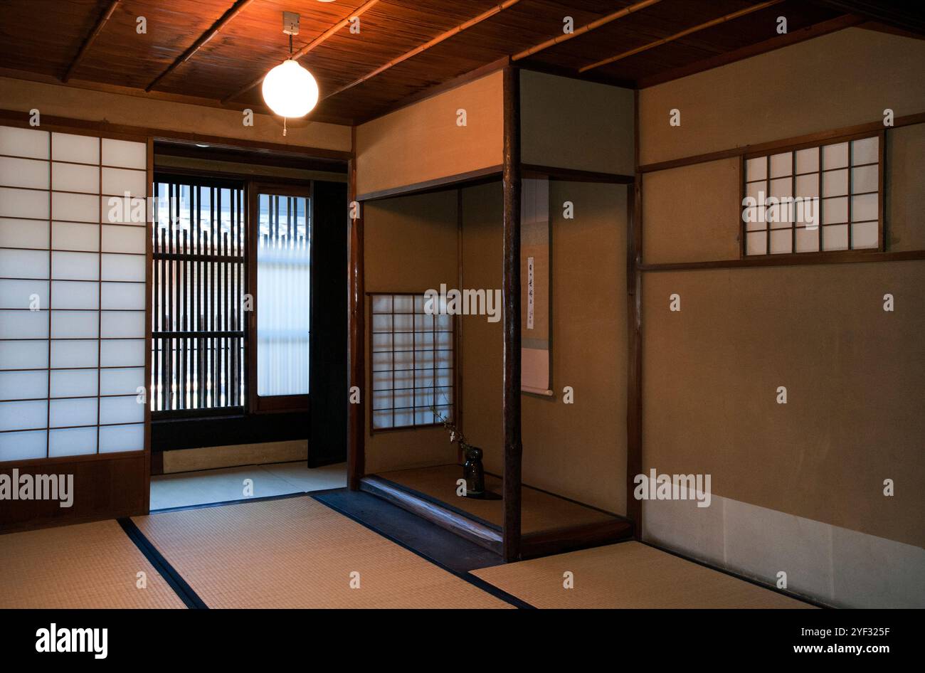 Interior view of a tokonoma alcove in the former merchant house of the Imai family from the Edo ...