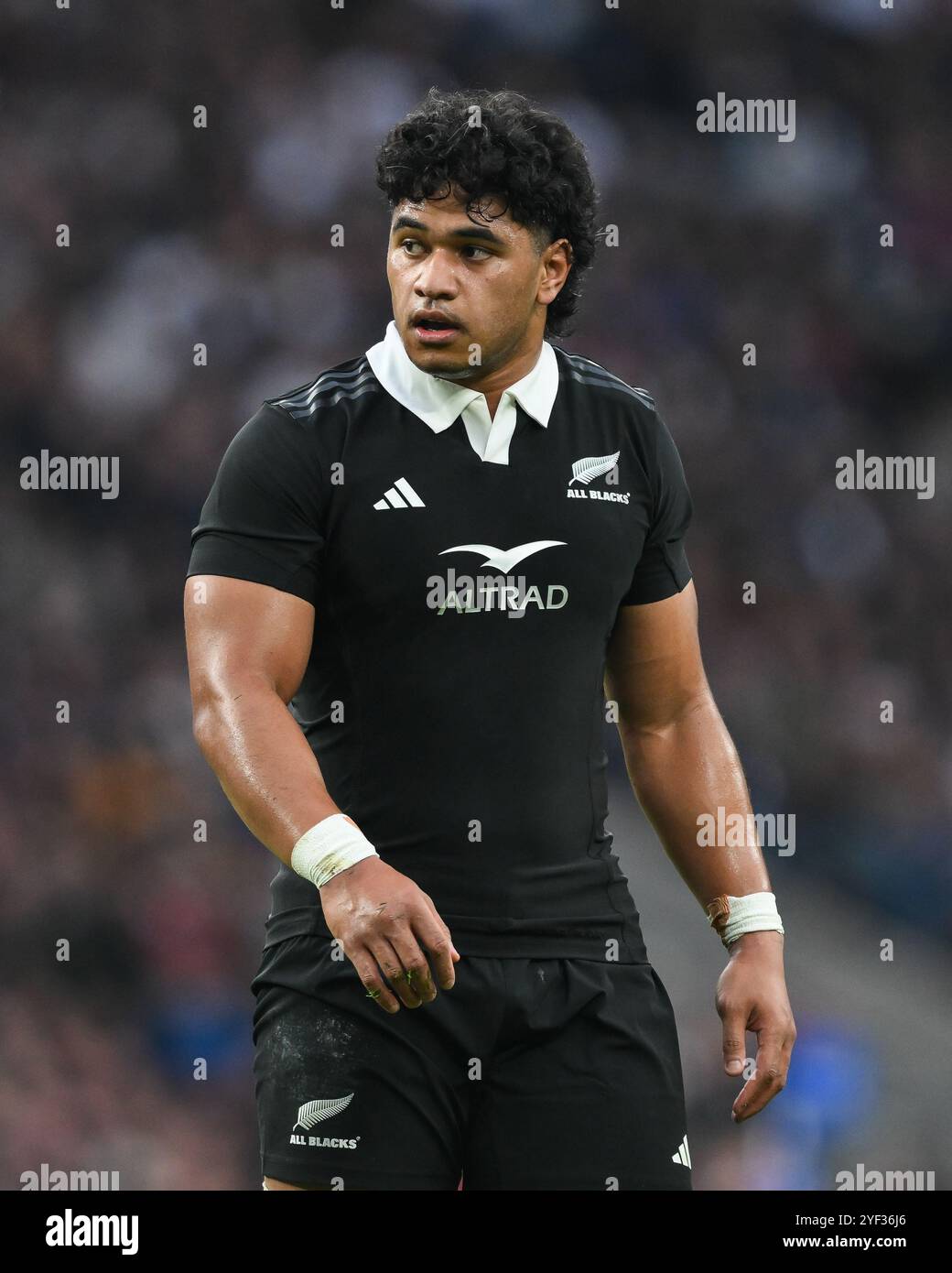 Wallace Sititi of New Zealand during the Autumn Nations Series match ...