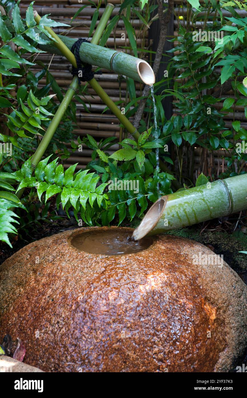Shishi odoshi hi-res stock photography and images - Alamy