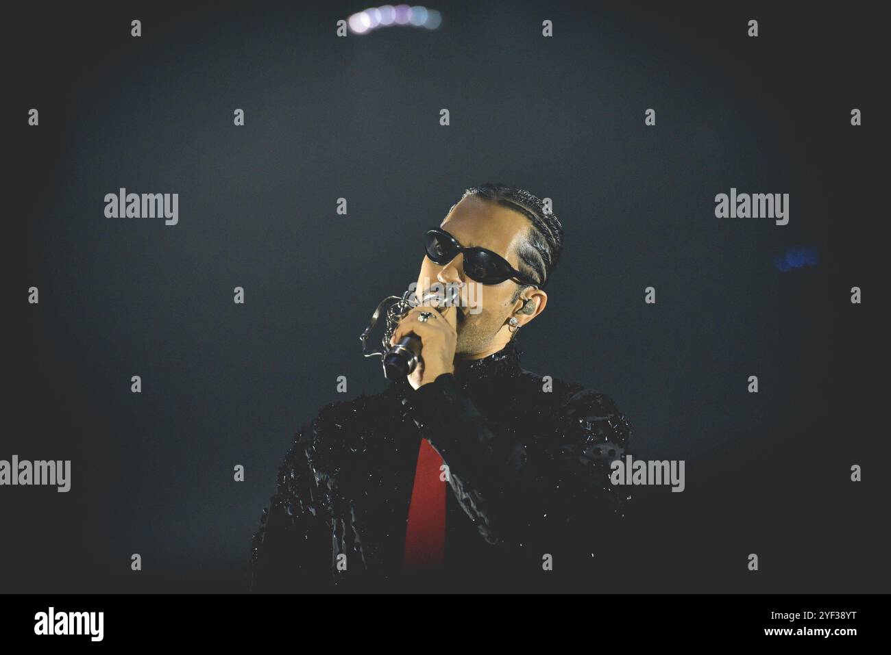 Napoli, Italy. 31st Oct, 2024. Italian singer Alessandro Mahmoud ...