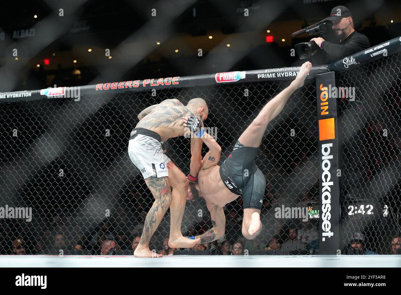 Edmonton, Canada. 02nd Nov, 2024. EDMONTON, CANADA - NOVEMBER 2: Victor ...