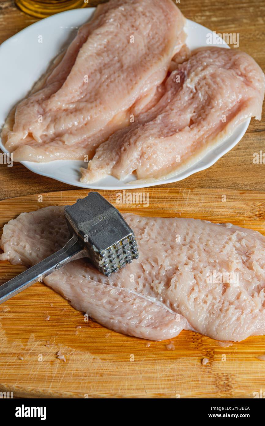 Woman kitchen cooked chicken fillet hi-res stock photography and images ...