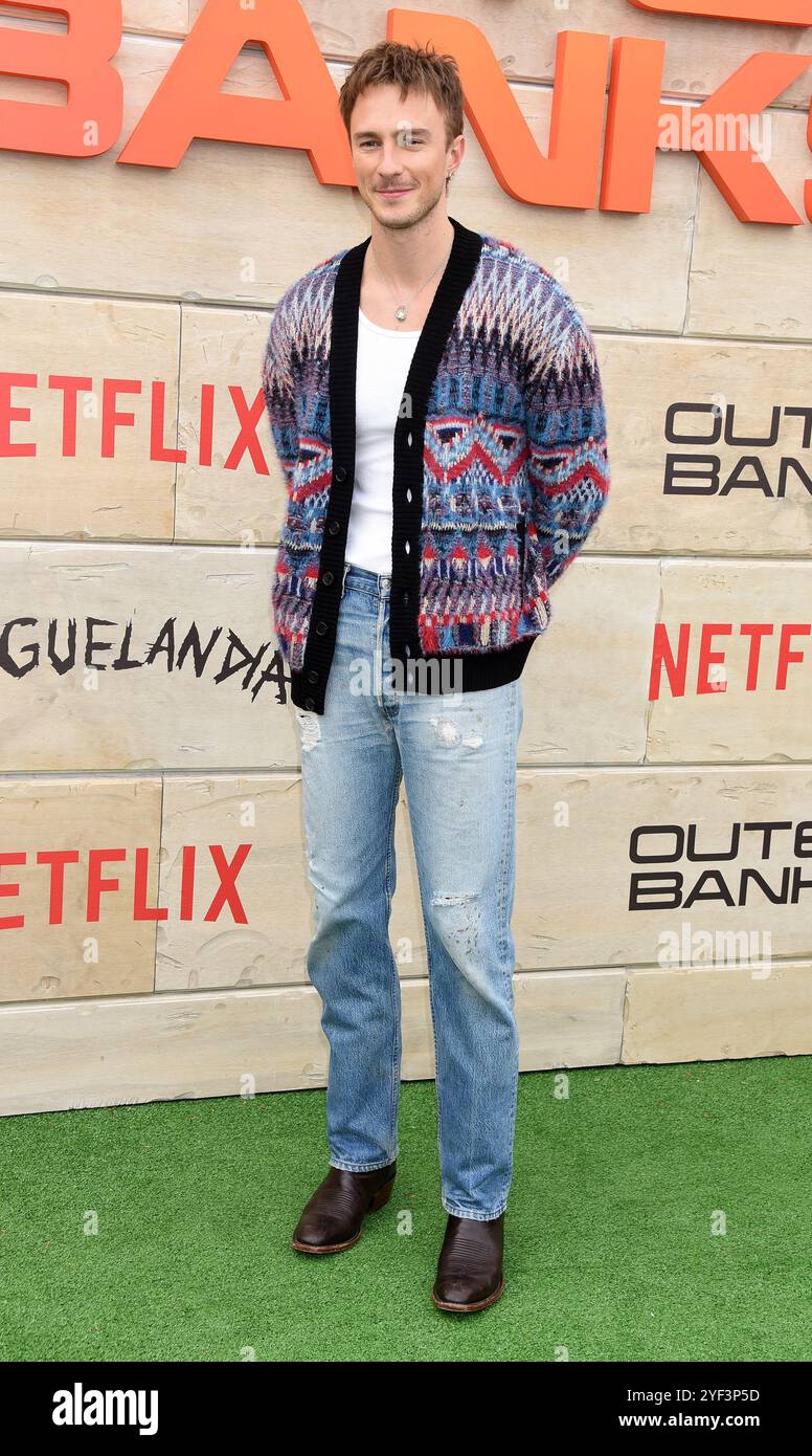 Santa Monica, USA. 02nd Nov, 2024. Drew Starkey arriving to the ...