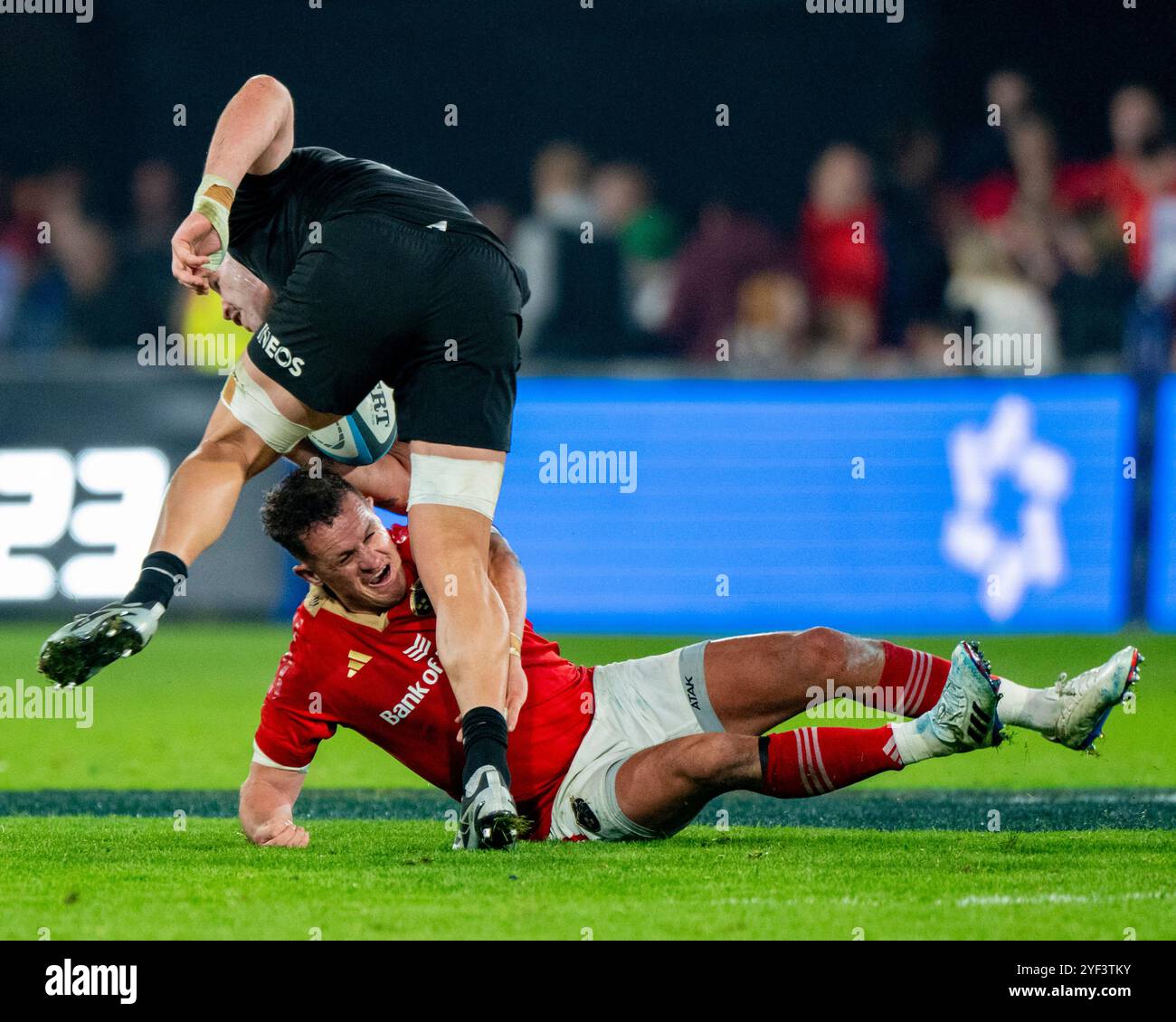 Billy Burns of Munster in action during the test match between Munster ...