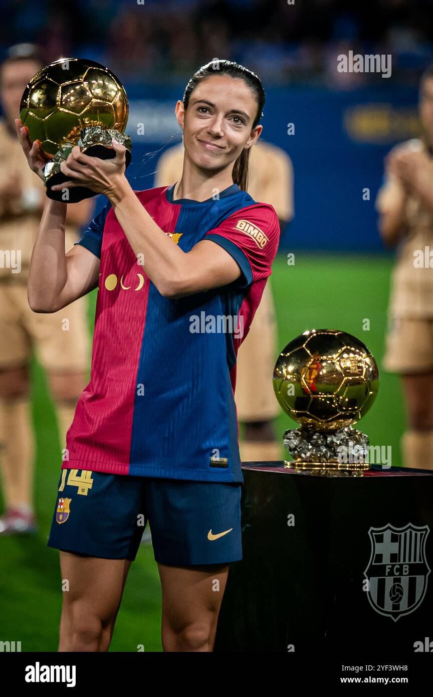 Barcelona, Spain. 02nd Nov, 2024. Aitana Bonmati (FC Barcelona) shows ...