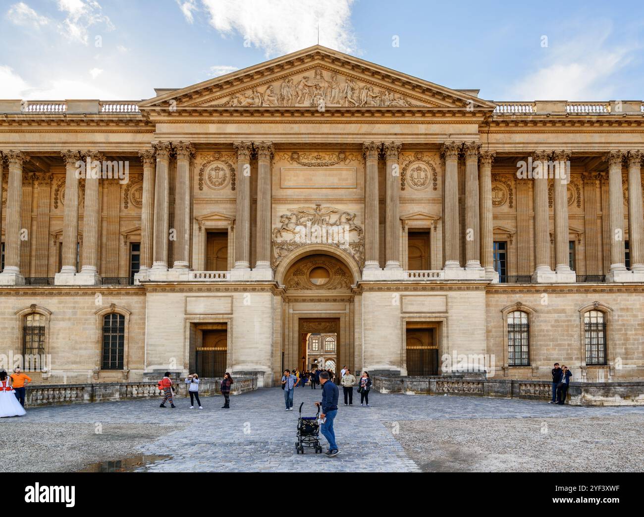 Paris, France - August 13, 2014: Amazing view of the Louvre Colonnade ...
