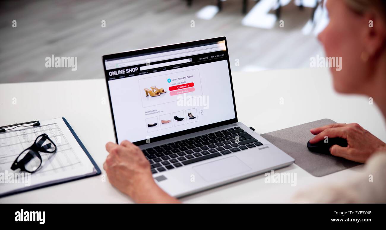 Online Ecommerce Website Store Shopping On Laptop Stock Photo - Alamy