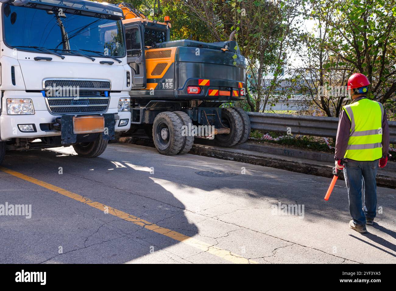Using backhoe hi-res stock photography and images - Alamy