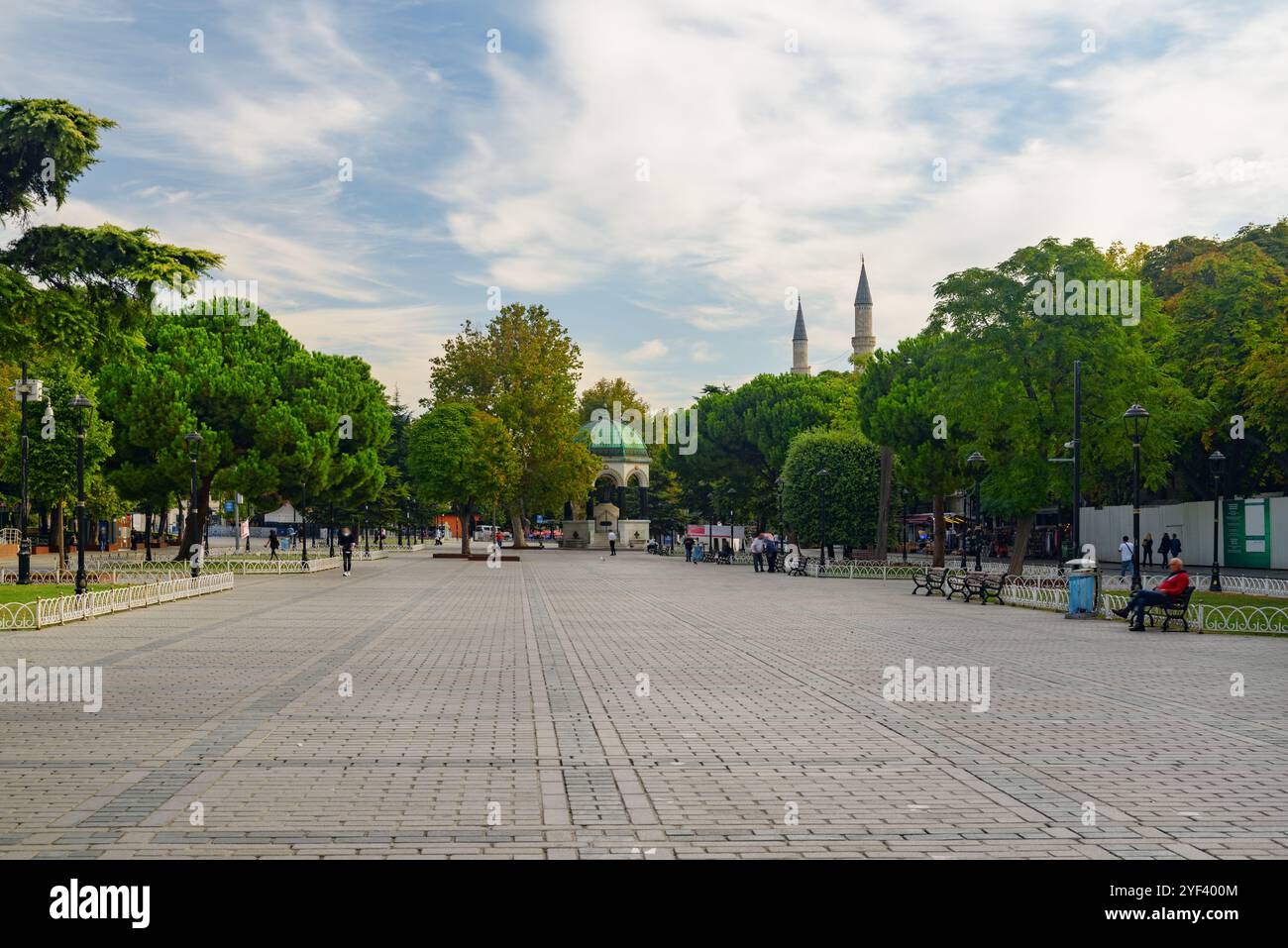 Sultanahmet square in istanbul hi-res stock photography and images - Alamy