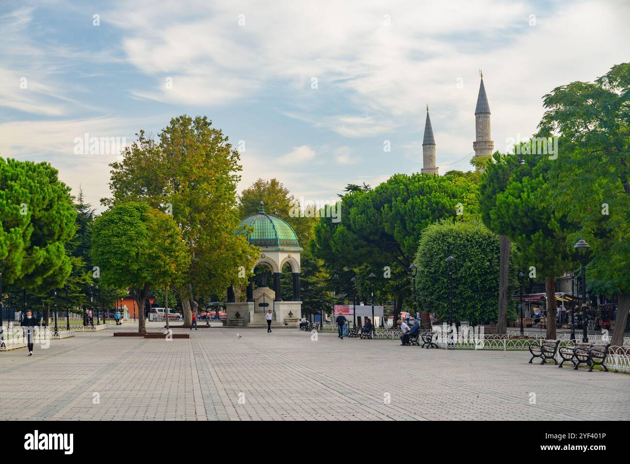 Sultanahmet square in istanbul hi-res stock photography and images - Alamy