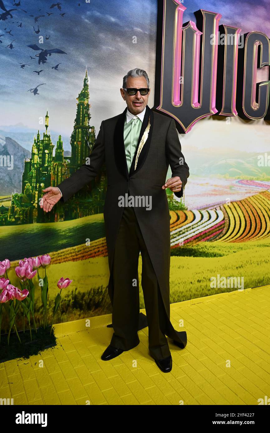 Sydney, Australia. 03rd Nov, 2024. Wicked cast member Jeff Goldblum ...