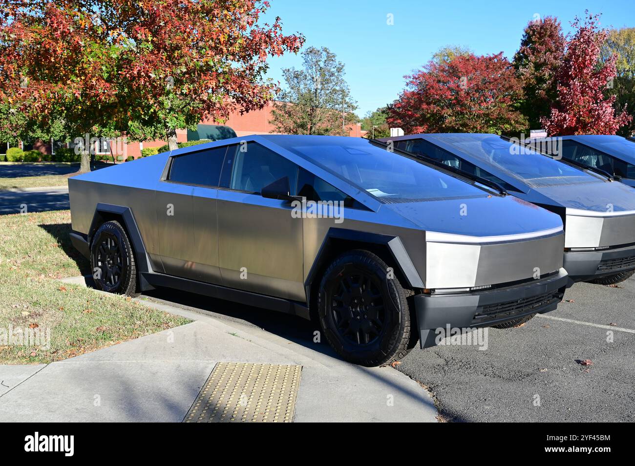 Tesla cybertruck parked hi-res stock photography and images - Alamy
