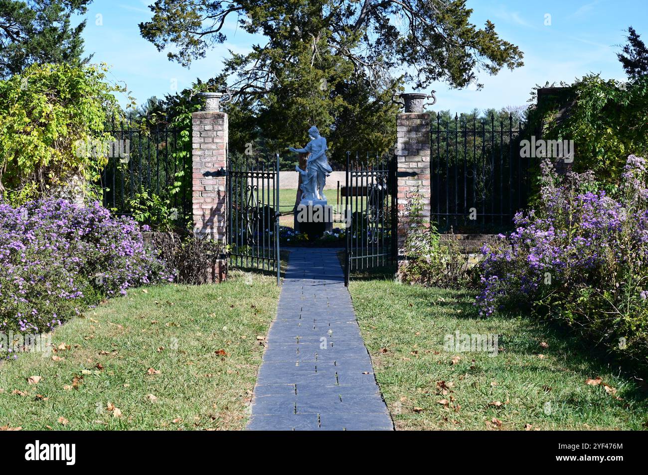 Chatham Manor is a Georgian-style mansion home completed in 1771 Stock ...