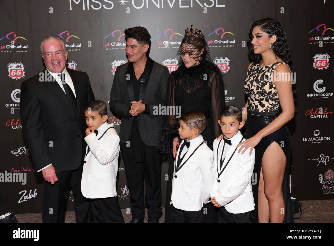 Mexico City, Mexico. 01st Nov, 2024. Raul Rocha and his family attend ...