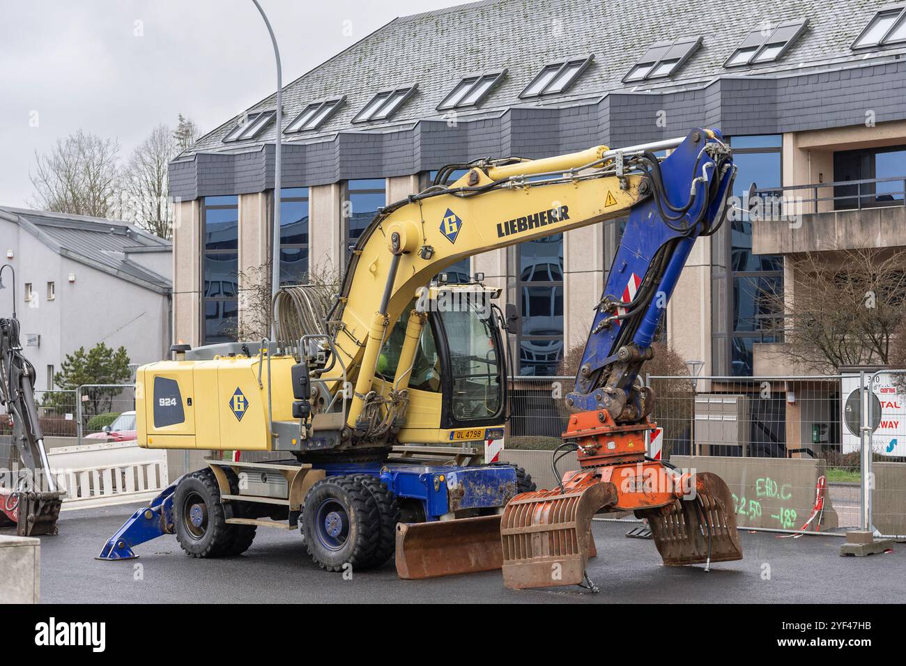 Liebherr a 924 litronic hi-res stock photography and images - Alamy