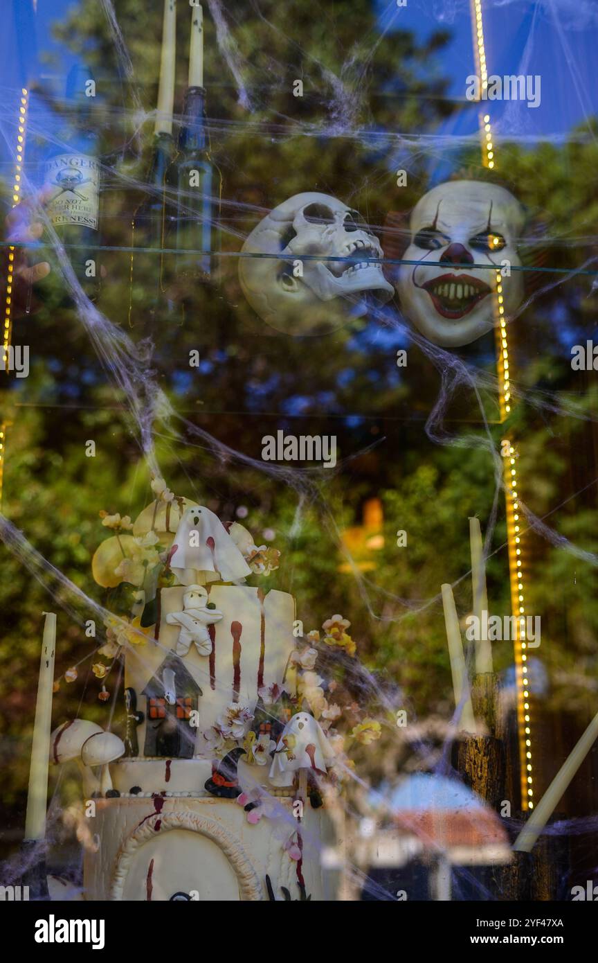 Skulls theme hi-res stock photography and images - Alamy