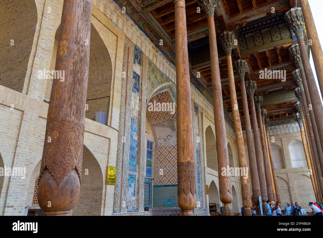 View of Great entrance to historical mosque Bolo Haouz Mosque in ...
