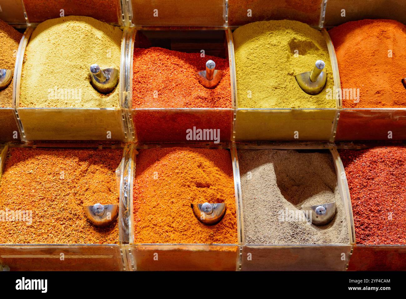 Spices at the Grand Bazaar in Istanbul, Turkey Stock Photo - Alamy