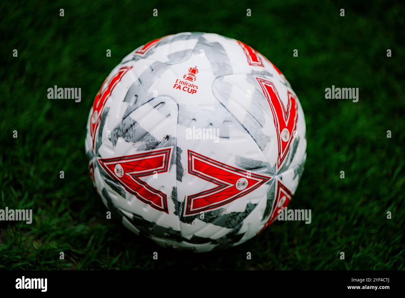 Emirates FA Cup Mitre Ultima Pro Football 2024/25 24/25 Stock Photo - Alamy