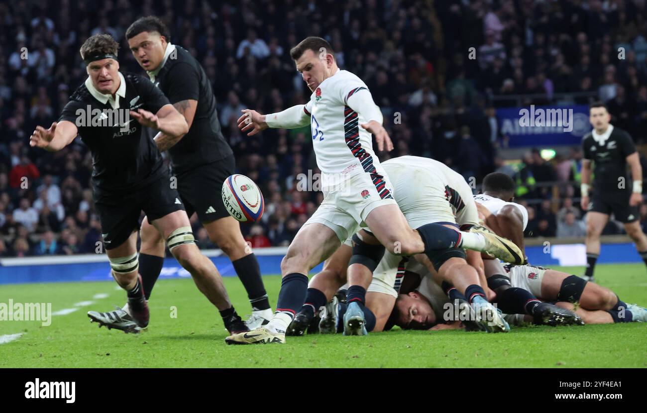London, UK. 02nd Nov, 2024. L-R Scott Barrett of New Zealand and ...